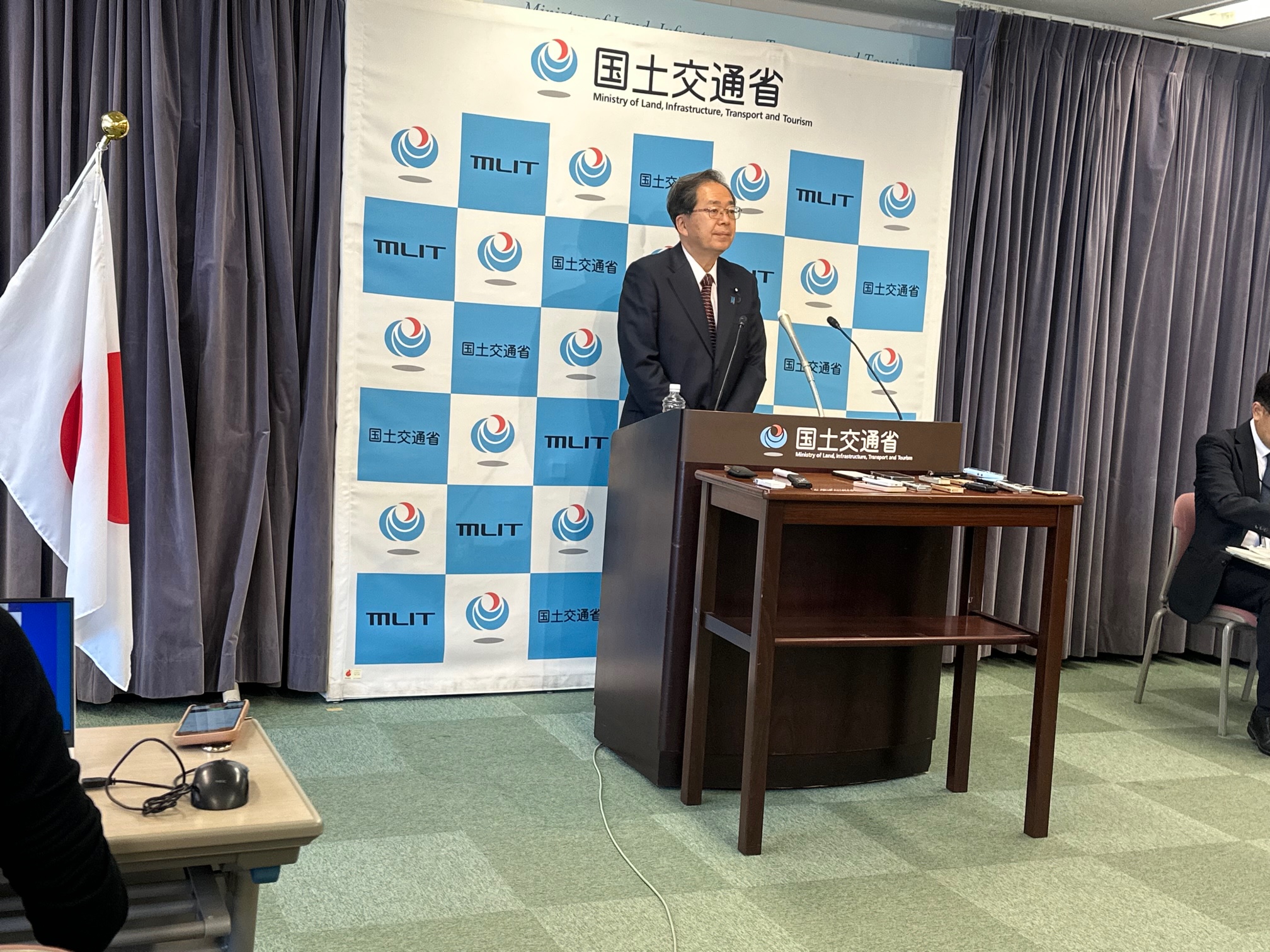 斉藤国交大臣、ネクスコ3社と本四高速道路会社の「落橋対策すべて完了している」 | マガジンXニュース