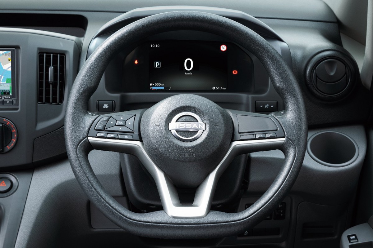 《次号予告》SCOOP！ #日産 #NV200 バネットに加わる #車中泊 モデルの詳細と価格→ | マガジンXニュース