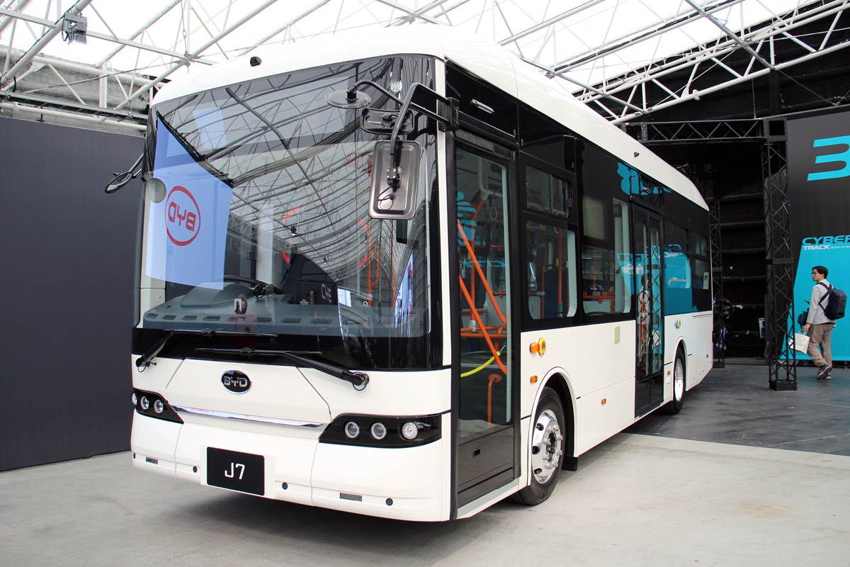 BYDが年内投入の2モデルを公開。さらにPHEV日本導入も発表 | マガジンXニュース